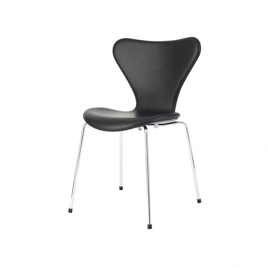 7 er stol - "Classic" læder - Arne Jacobsen – UpNordic